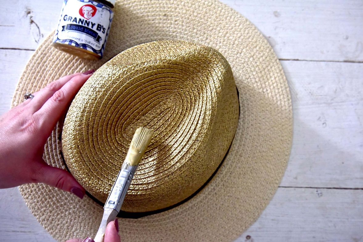Pimp Your Straw Hat: Easy DIY Just For You - a zesty life