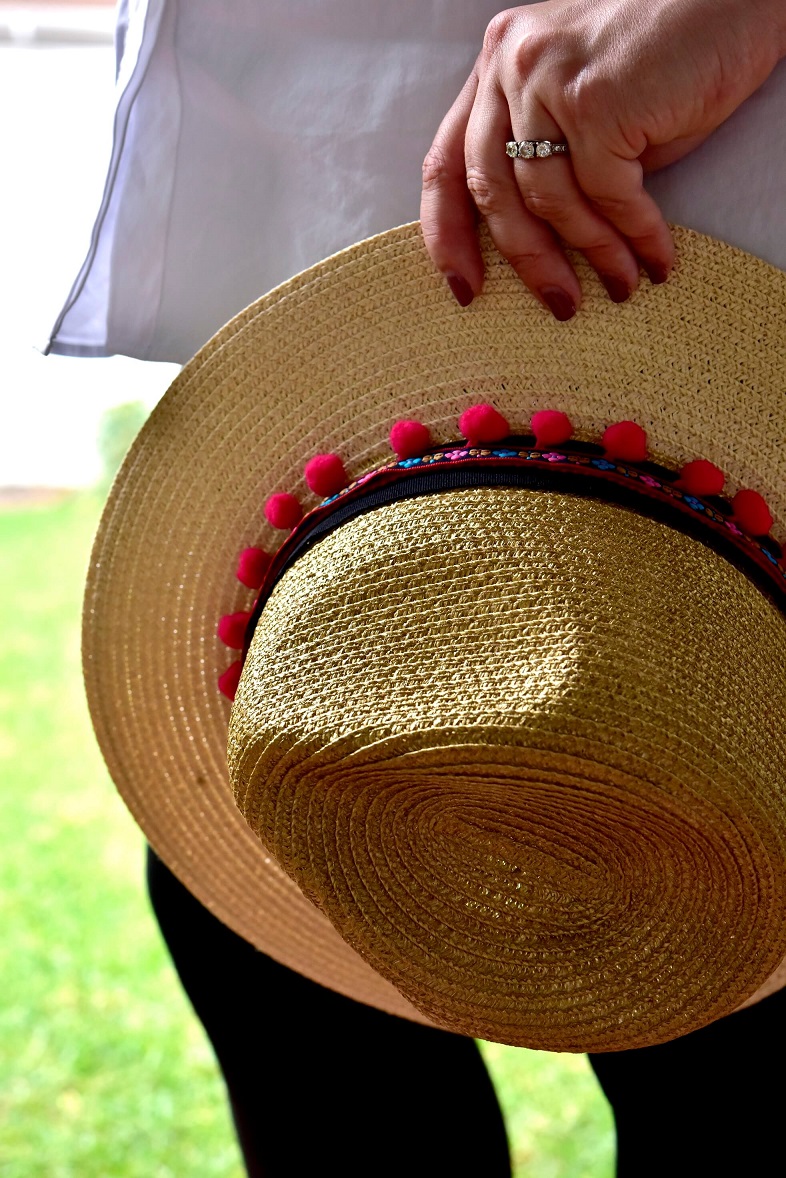 Pimp Your Straw Hat: Easy DIY Just For You - a zesty life